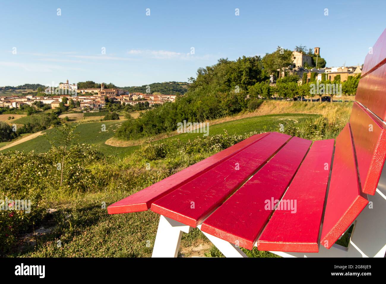 Bench benches hi-res stock photography and images - Alamy