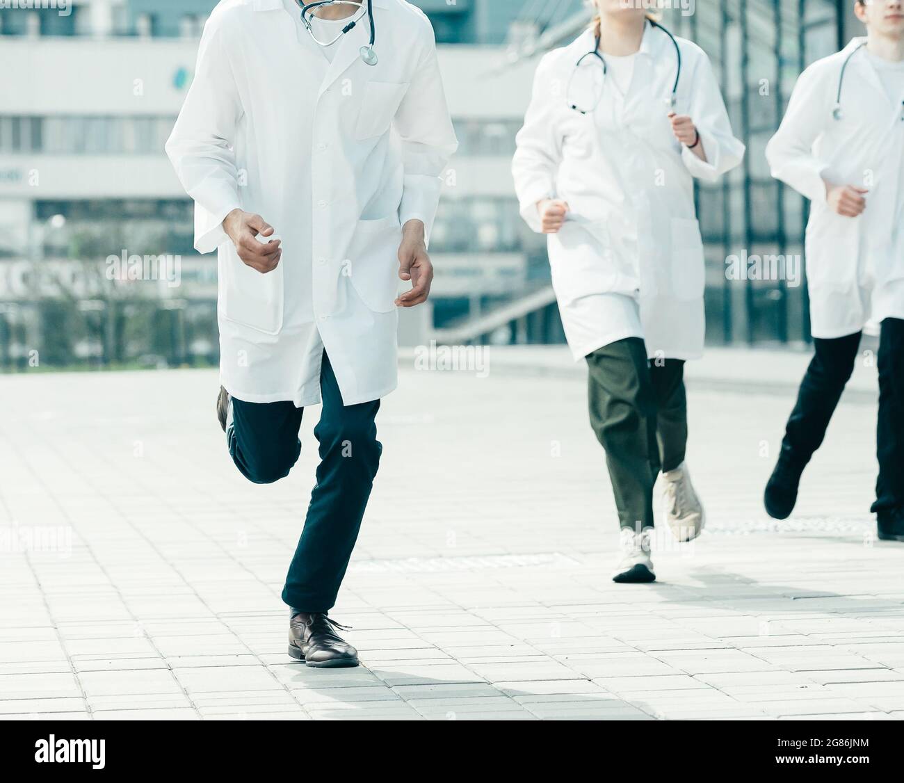 Group of doctors outdoors hi-res stock photography and images - Alamy