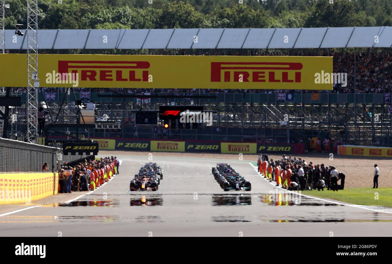 F1 grid line up hi-res stock photography and images - Alamy