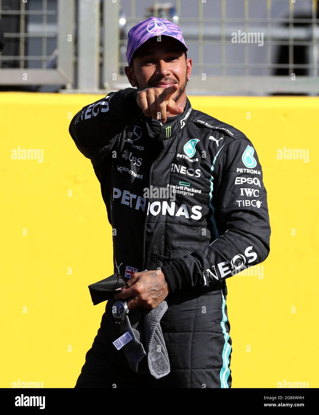 F1 crowd silverstone 2021 hi-res stock photography and images - Alamy