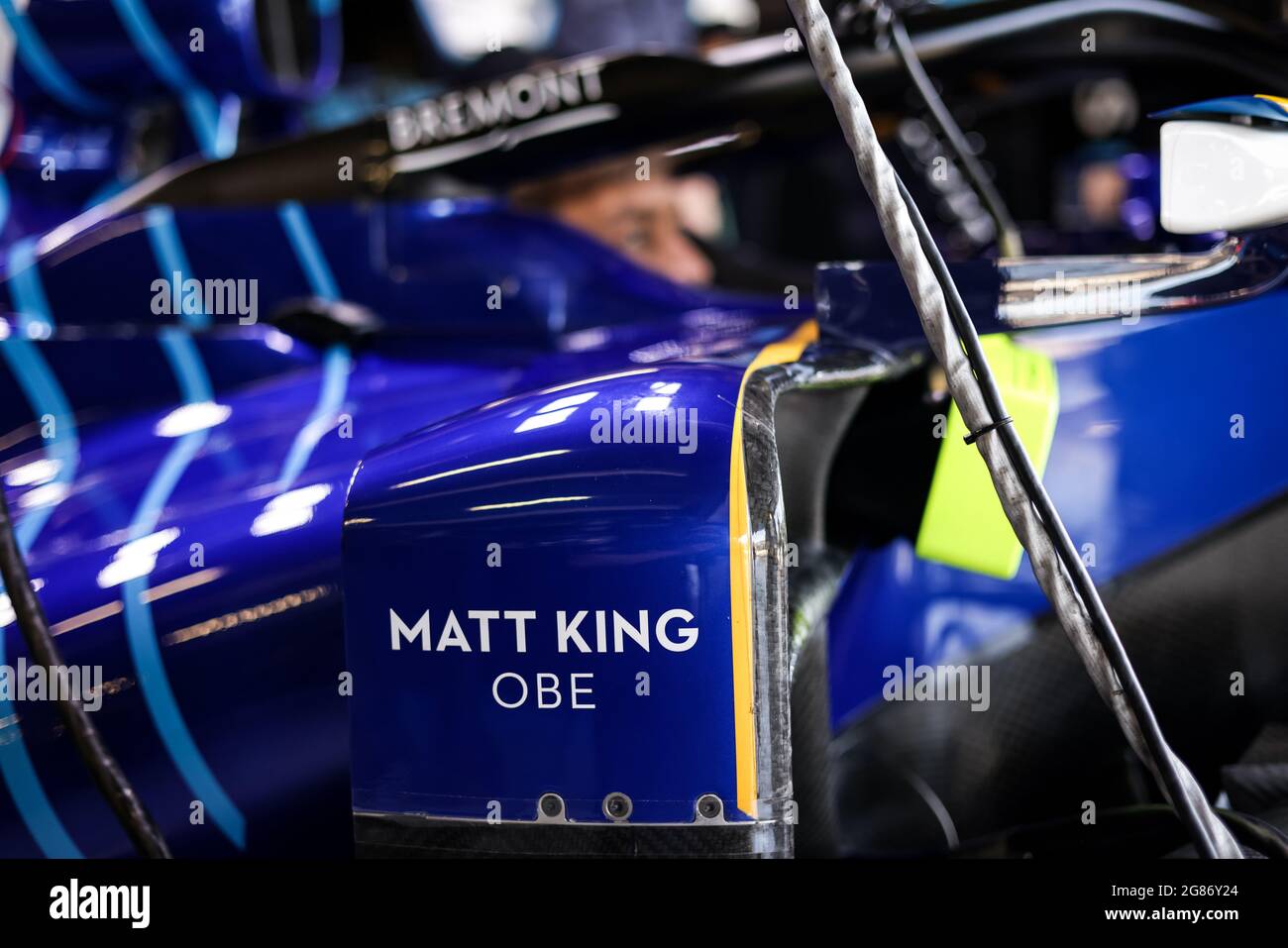 Williams Racing FW43B of George Russell (GBR) carrying a tribute to ...