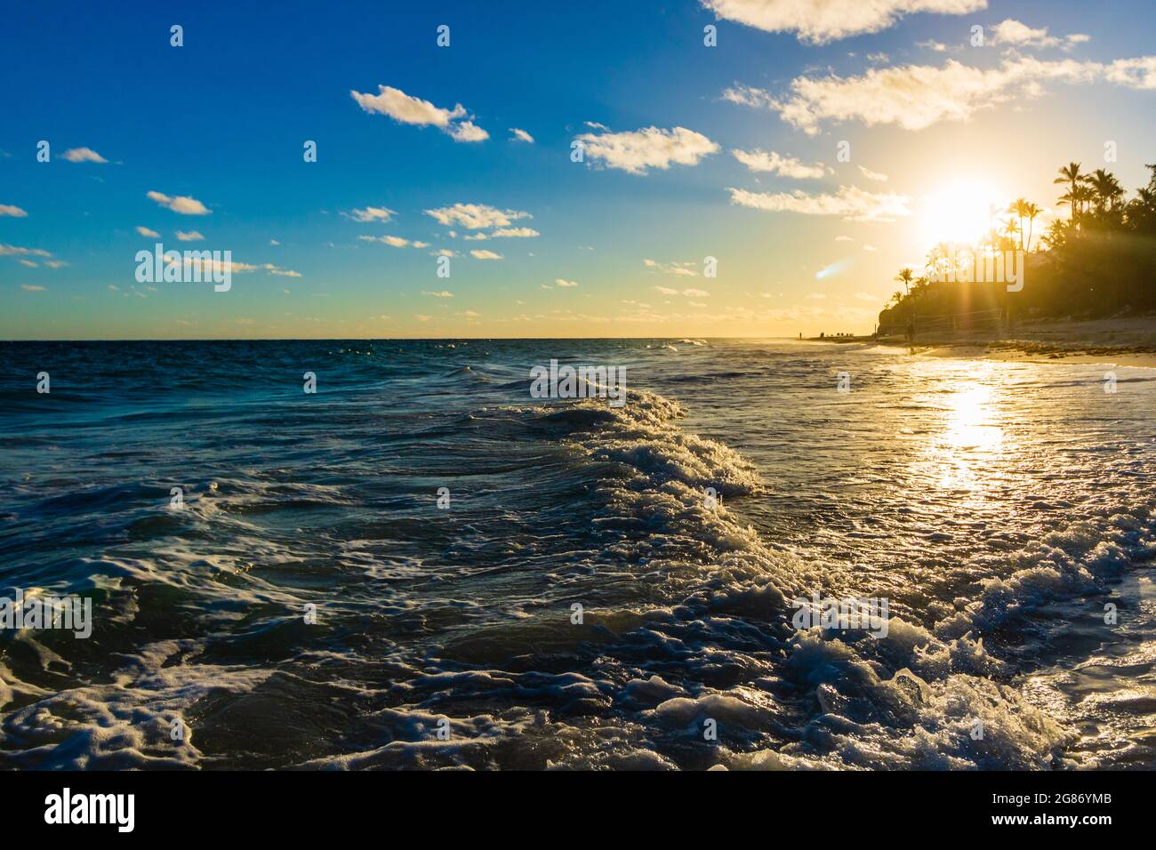 Bermuda hamilton sunset hi-res stock photography and images - Alamy