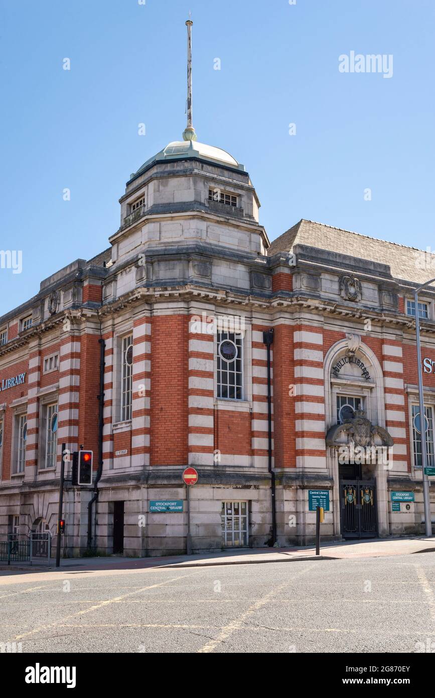 Stockport central library hi-res stock photography and images - Alamy