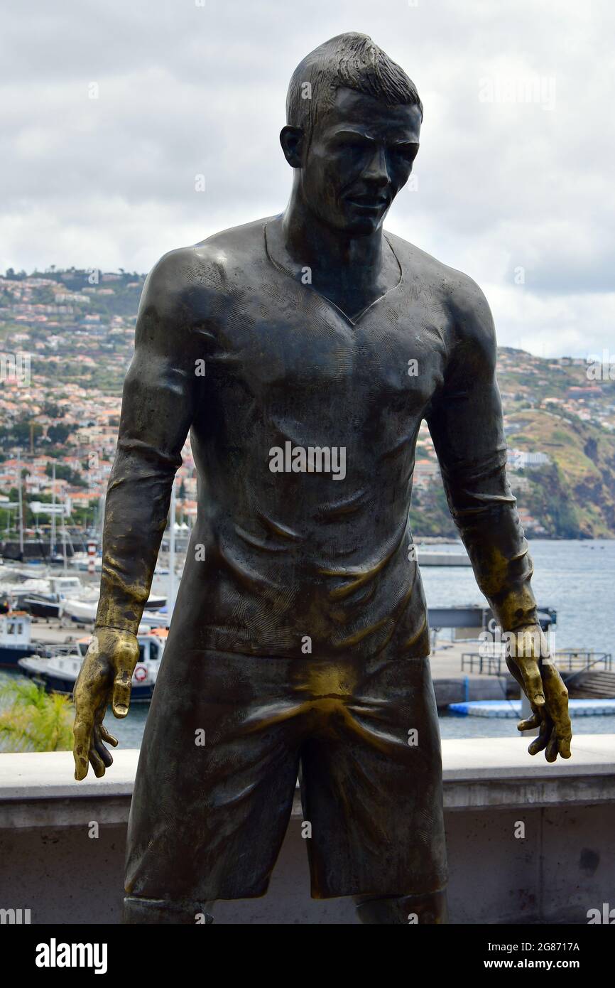 Estatua De Ronaldo
