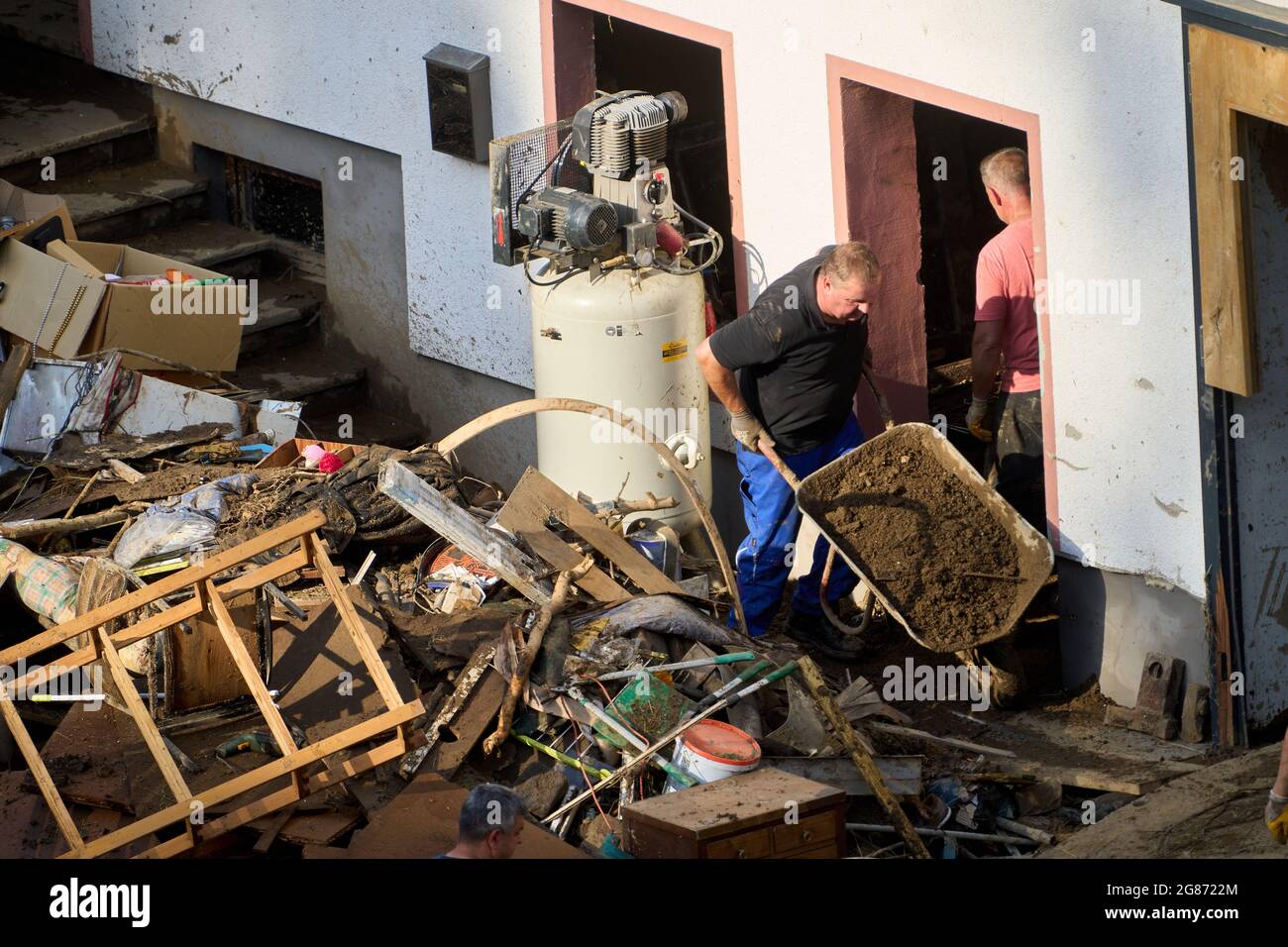 Schuld, Germany. 17th July, 2021. The clean-up work has begun in the ...