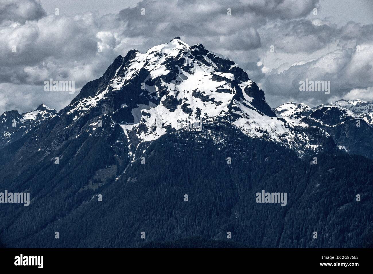 Mount Robie Reid Stock Photo - Alamy