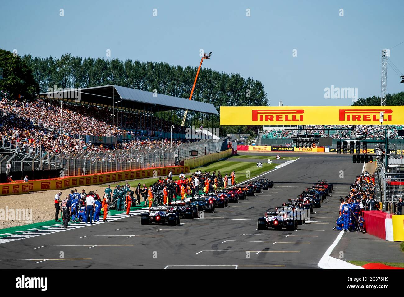 Formula 1 2021 grid hi-res stock photography and images - Alamy
