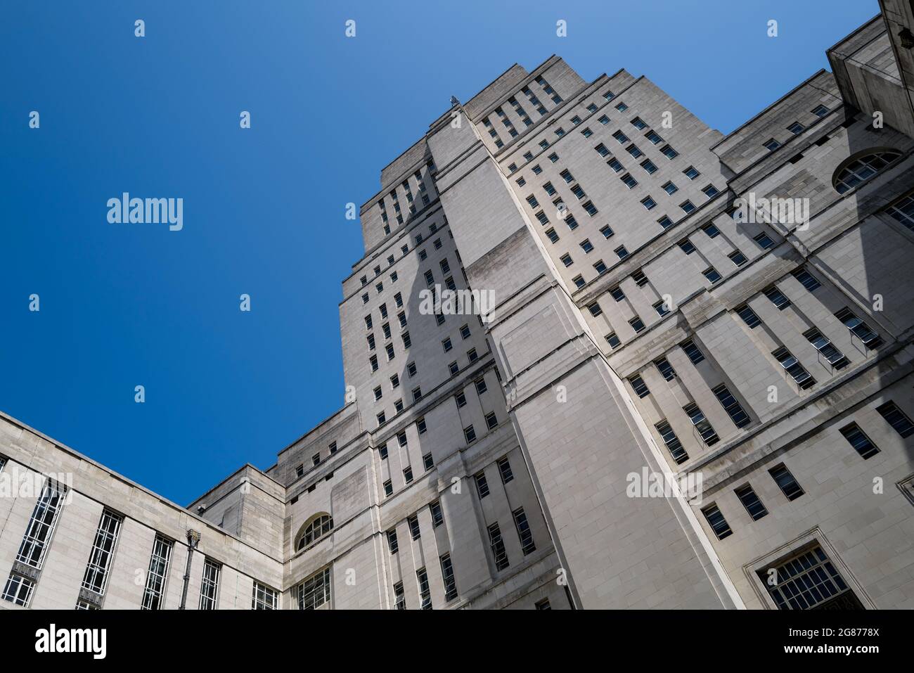 Senate house london 1930s hi-res stock photography and images - Alamy