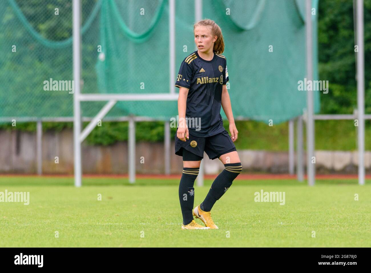 Laura gloning hi-res stock photography and images - Alamy