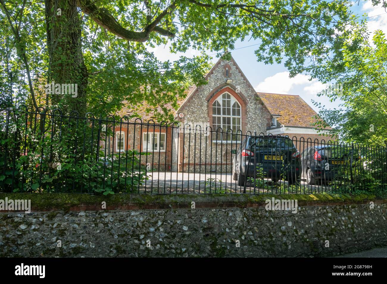 Primary School in Ropley village, Hampshire, England, UK Stock Photo ...