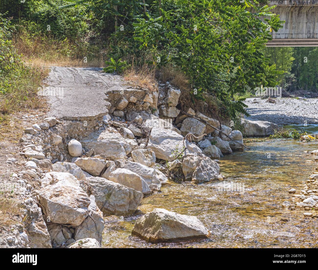 Destruction damaged river architecture hi-res stock photography and ...