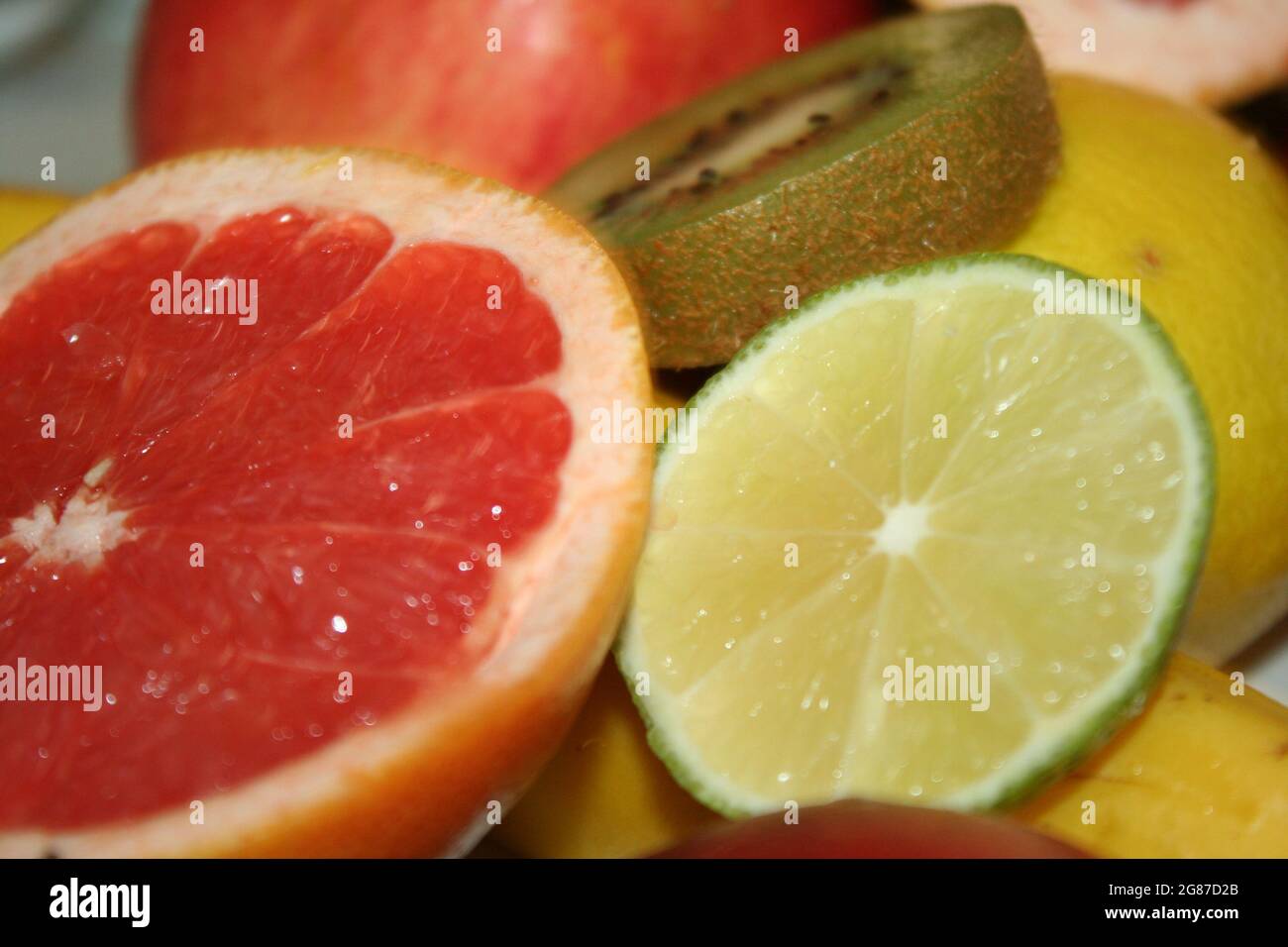 Fuit slice hi-res stock photography and images - Alamy