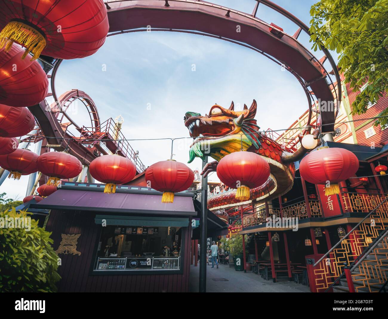 Dragon roller coaster ride hi-res stock photography and images - Alamy