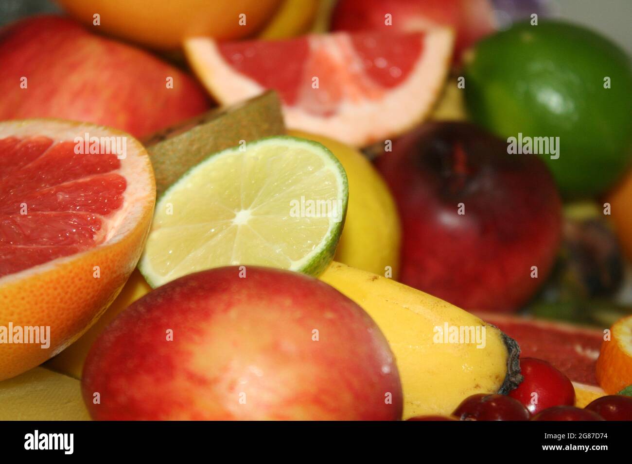 Fuit slice hi-res stock photography and images - Alamy