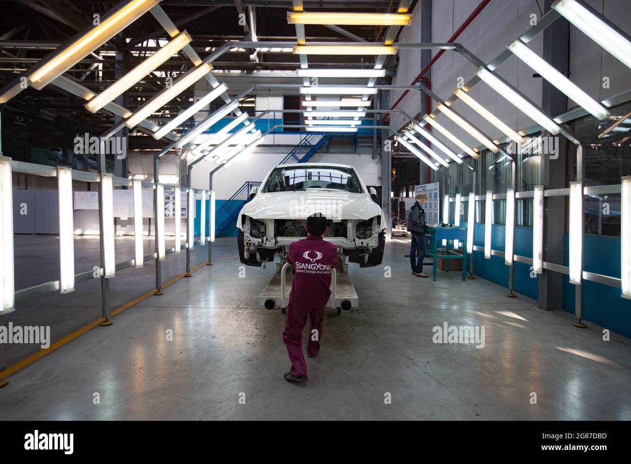 Car plant inspection hi-res stock photography and images - Alamy