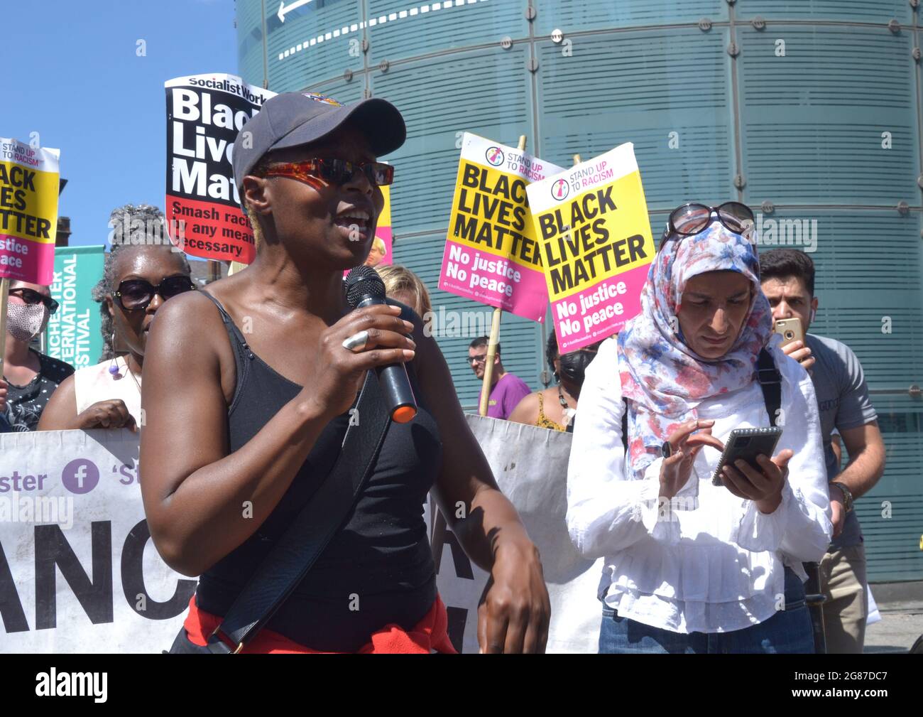 Manchester equality human rights justice hi-res stock photography and ...
