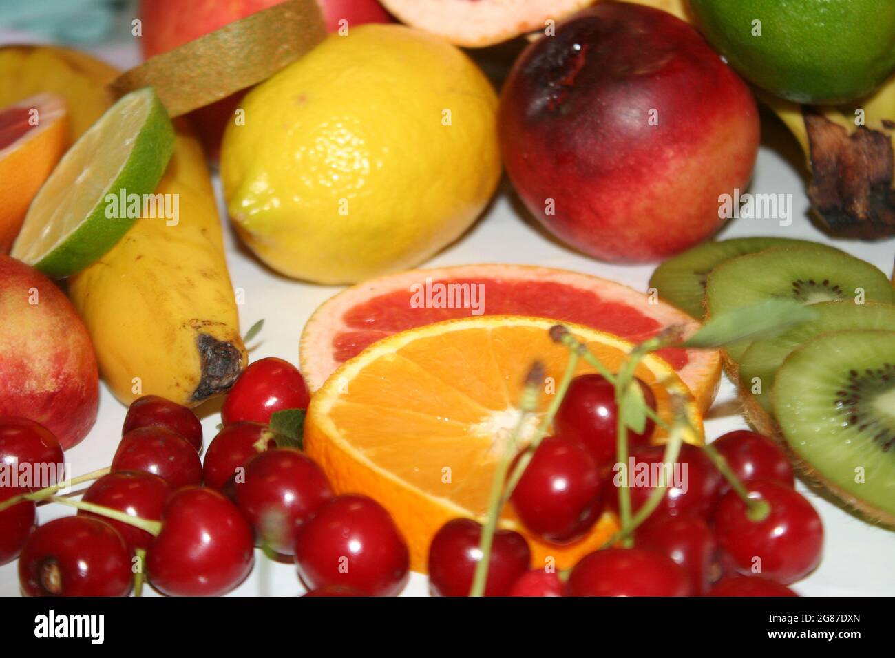 Fruti market hi-res stock photography and images - Alamy