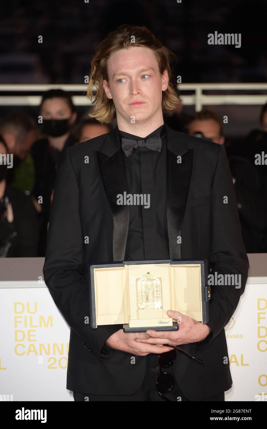 Best actor 2021 hi-res stock photography and images - Alamy