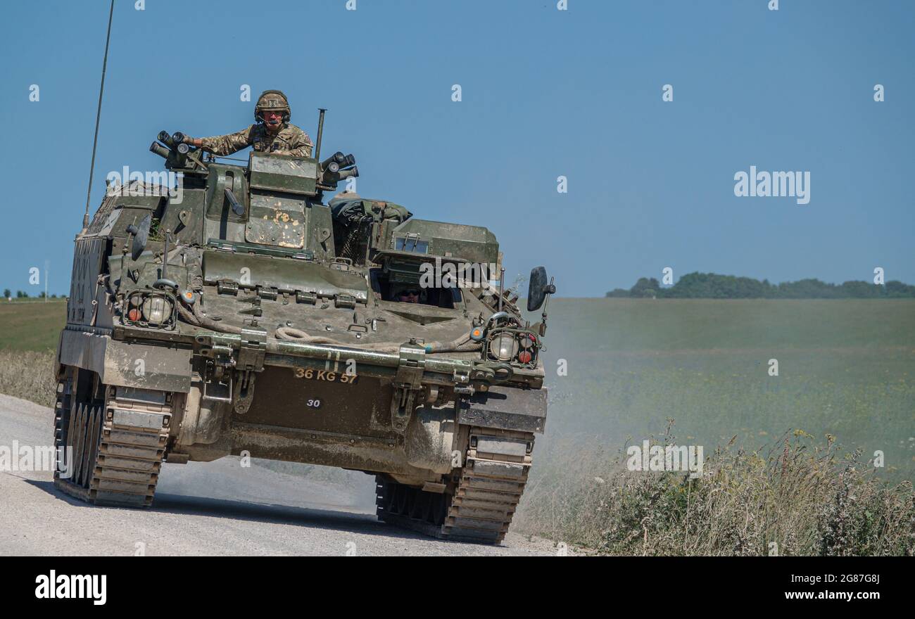 British army Warrior FV512 mechanised recovery vehicle tank in action ...