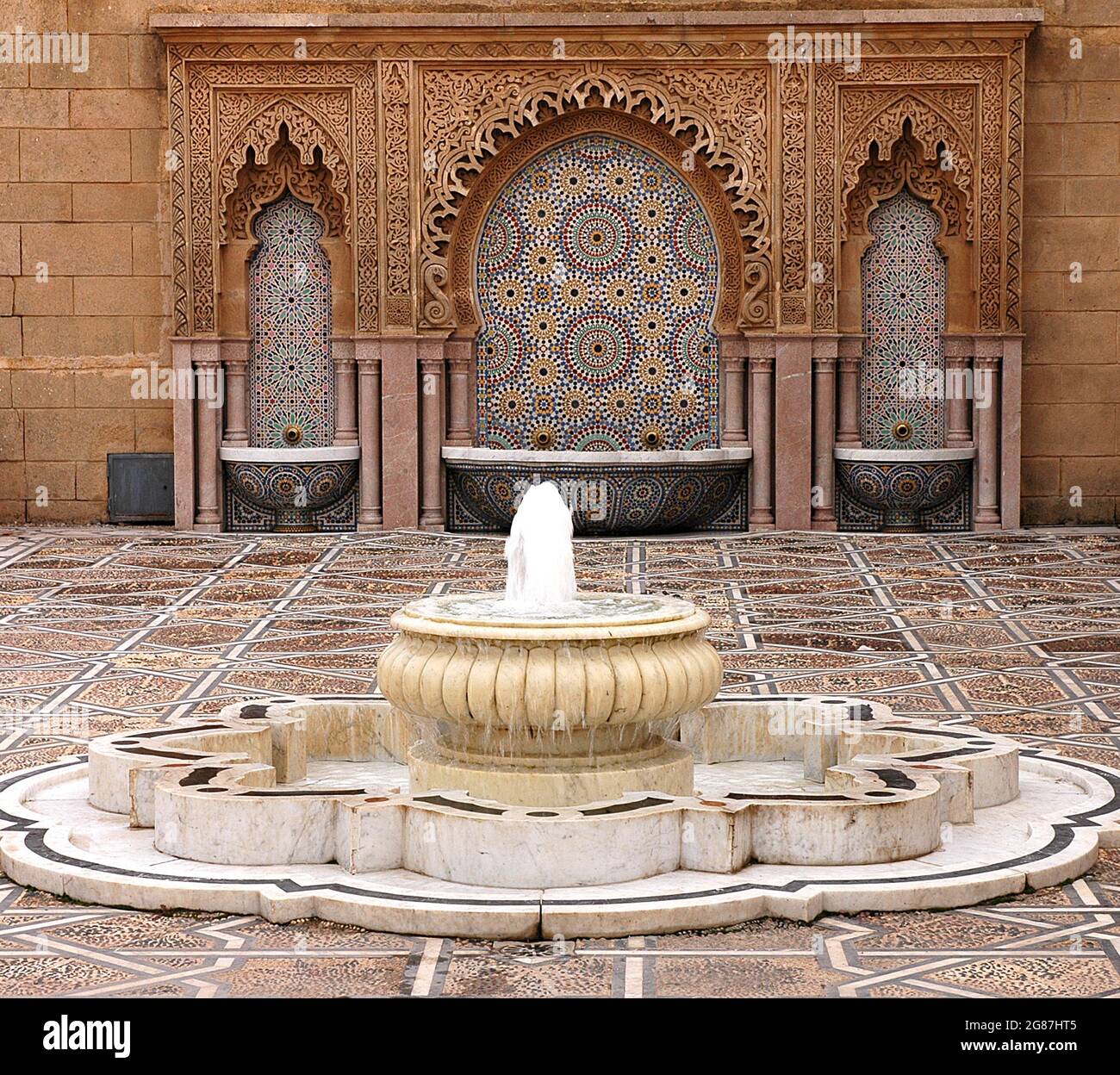 Handcrafted mosaic art hi-res stock photography and images - Alamy