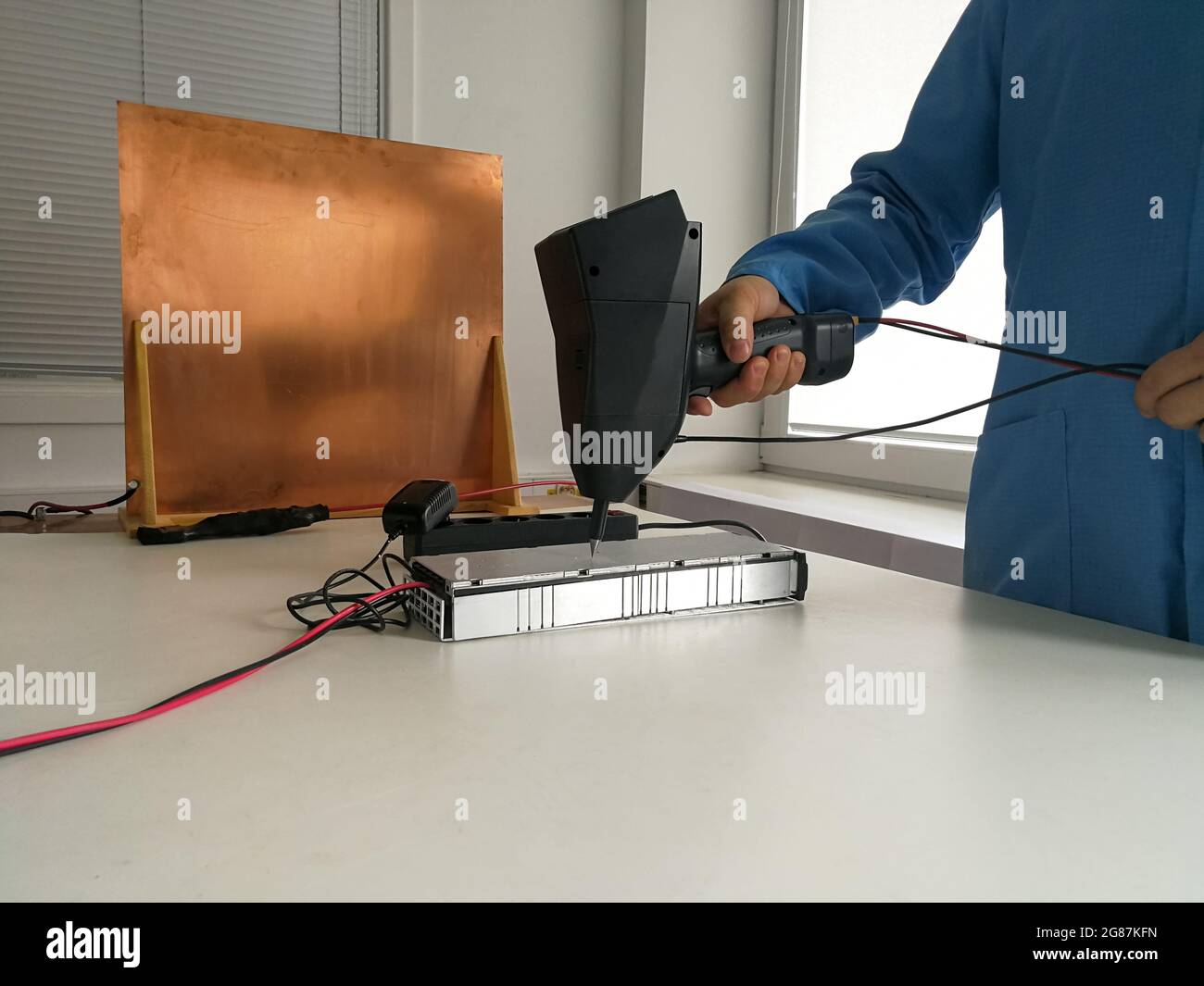Electrostatic discharge immunity test setup for electromagnetic ...