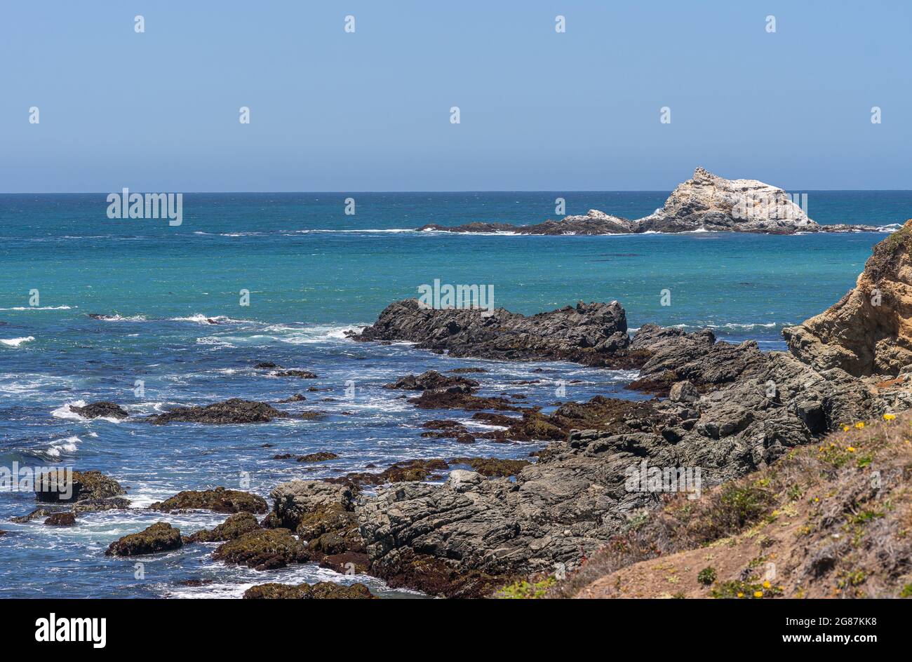 San Simeon, CA, USA - June 8, 2021: Pacific Ocean coastline north of ...