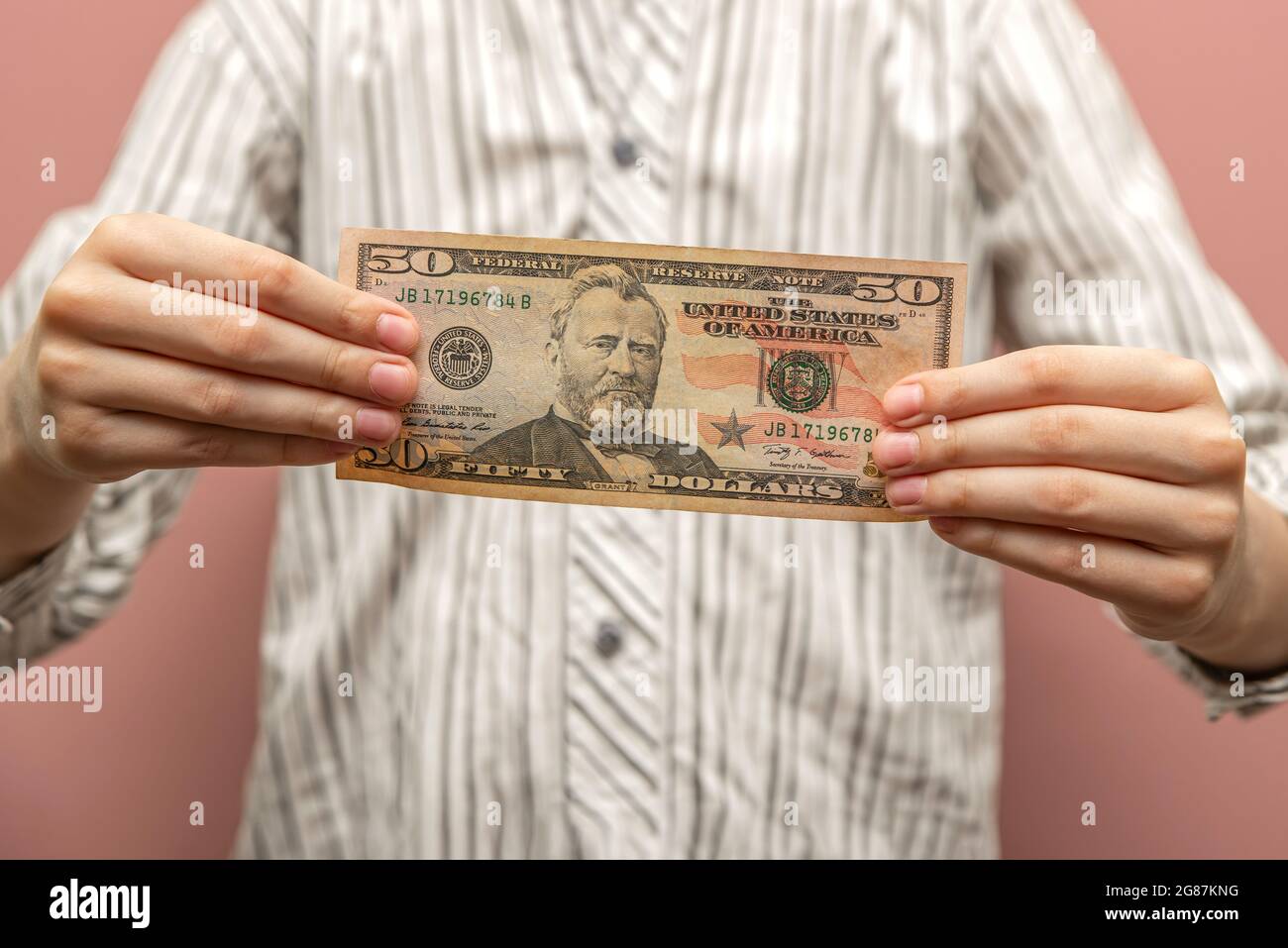 Cash support hi-res stock photography and images - Alamy