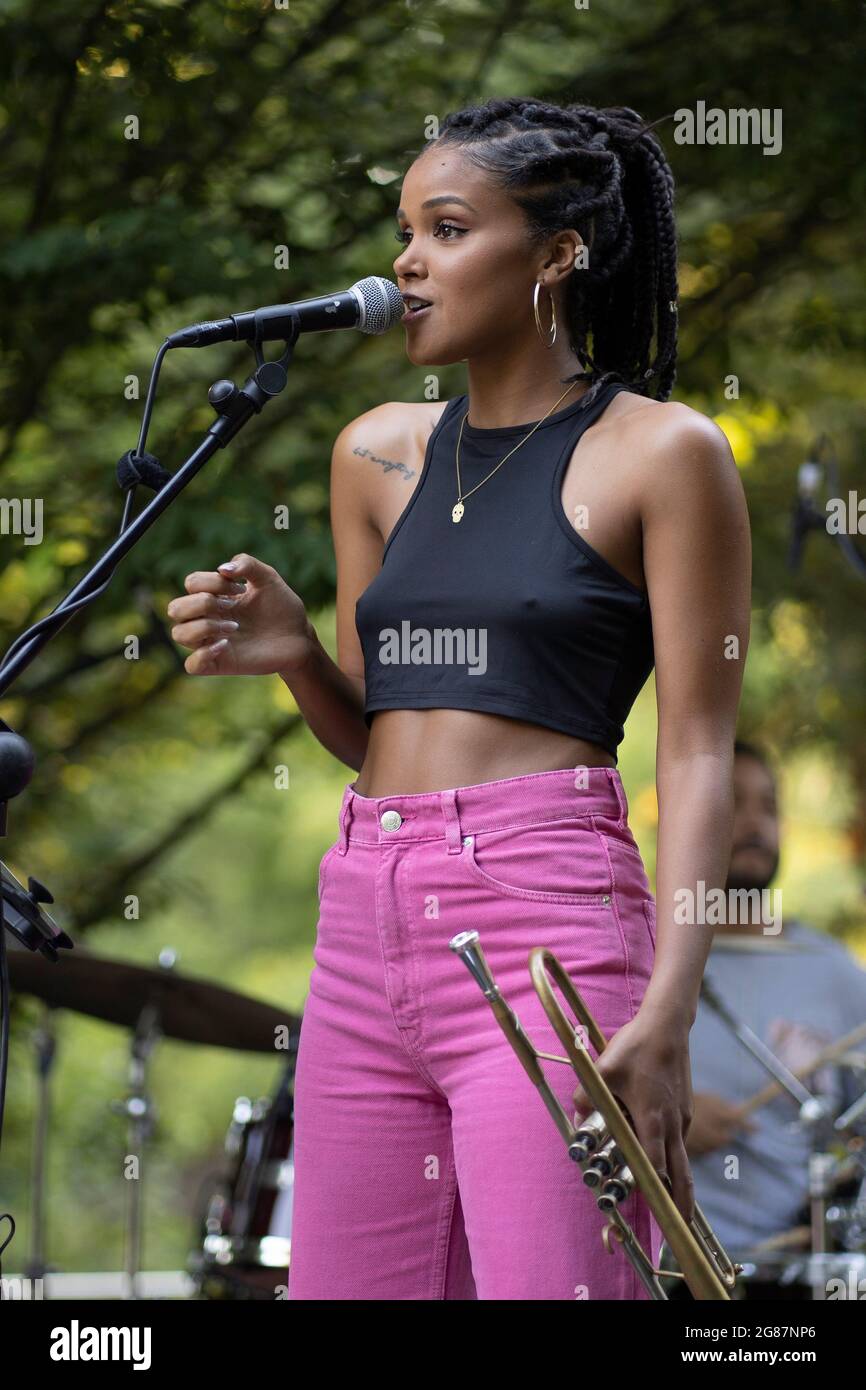 Portuguese musician Jessica Pina Trio performs Jazz in Palacio Real ...