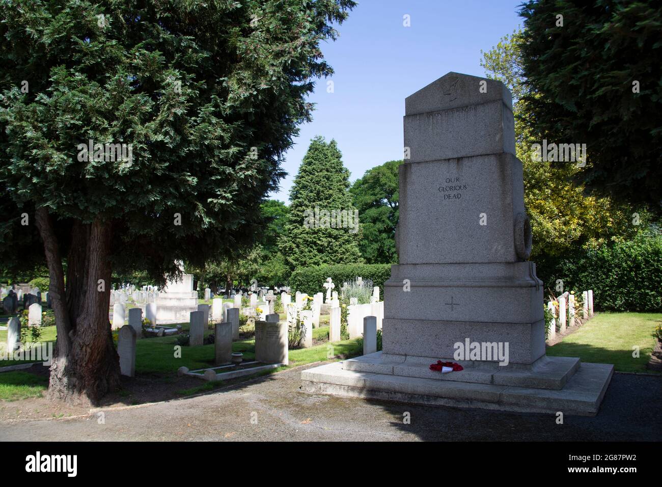 Cenotaph designed by Sir Edwin Lutyens, memorial to South African ...