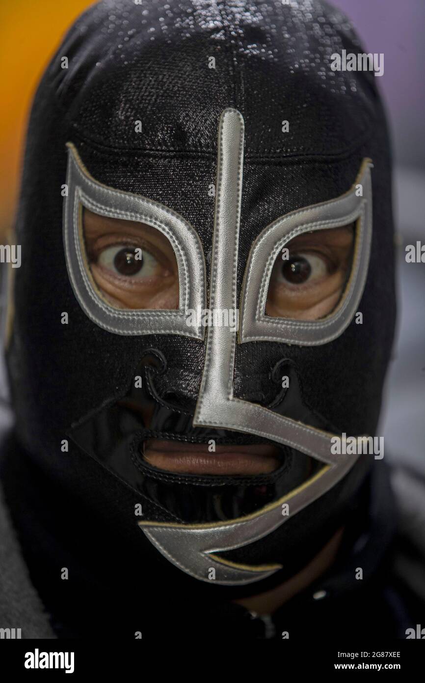 Flores de rayo hi-res stock photography and images - Alamy