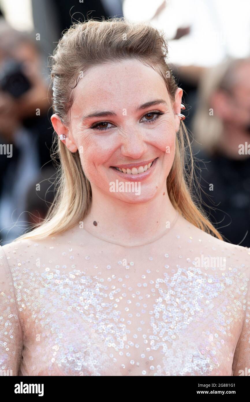 Deborah Francois attends the screening of OSS 117: From Africa With ...