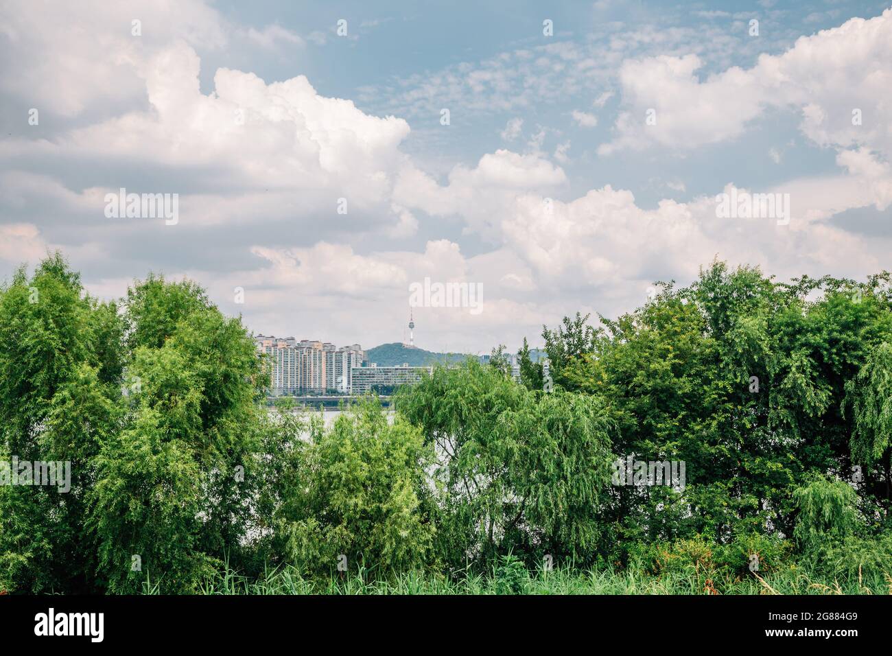 Yeouido hangang river park hi-res stock photography and images - Alamy