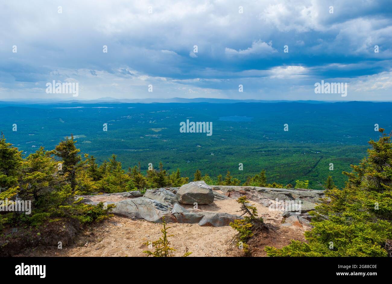 Kearsarge mountain state forest hi-res stock photography and images - Alamy