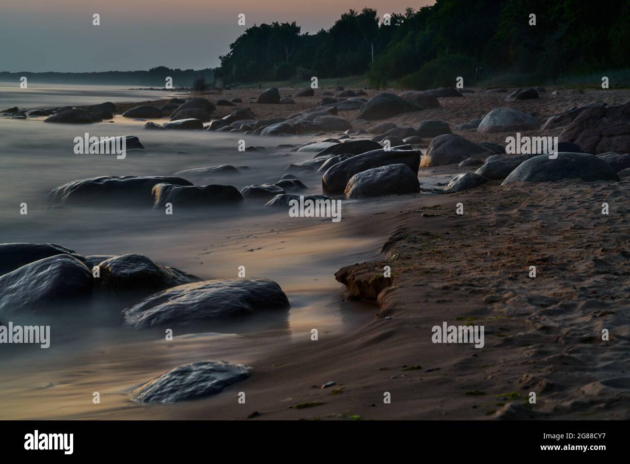 Amazing perfect dreamy looking sunset. Slow shutter speed photos of ...