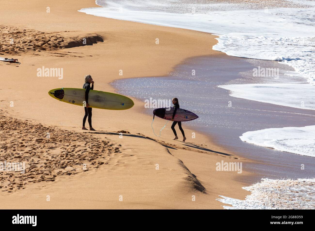 Middle aged australian surfer hi-res stock photography and images - Alamy