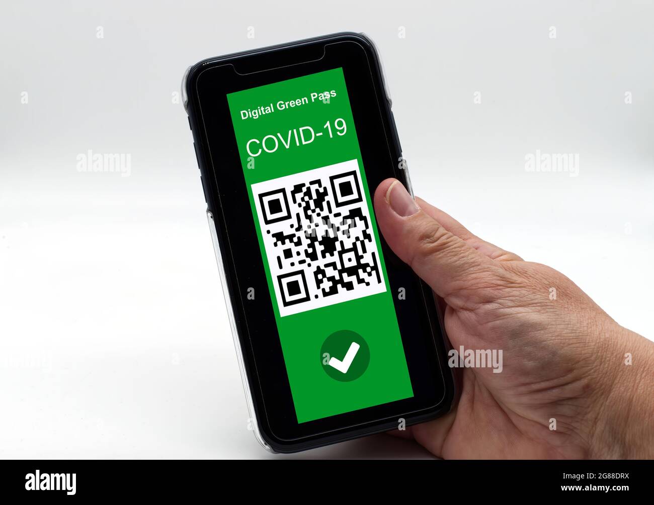 Digital green pass hi-res stock photography and images - Alamy