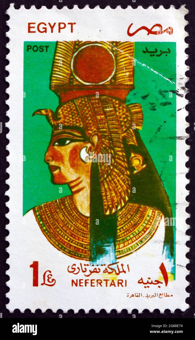 EGYPT - CIRCA 1997: a stamp printed in Egypt shows Queen Nefertari ...