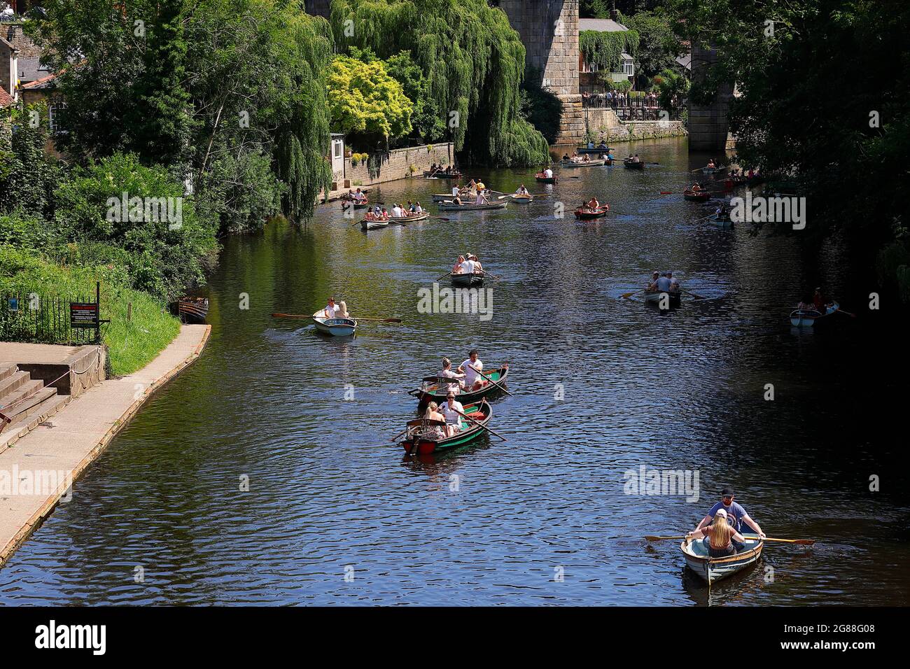 Rowing boats in Knareborough,North Yorkshire,UK Stock Photo - Alamy