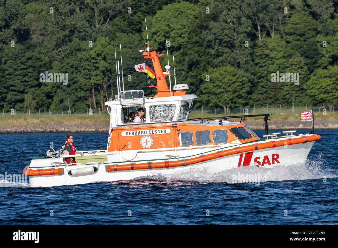 Sar lifeboat hi-res stock photography and images - Alamy
