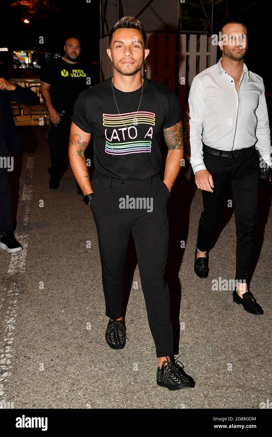 Carta movimento hi-res stock photography and images - Alamy