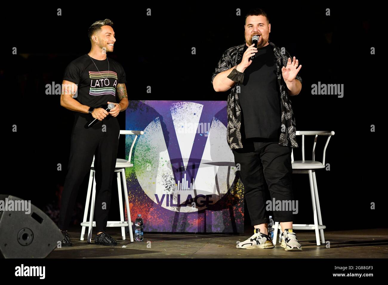 Carta movimento hi-res stock photography and images - Alamy