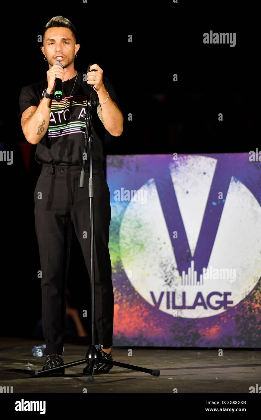 Carta movimento hi-res stock photography and images - Alamy