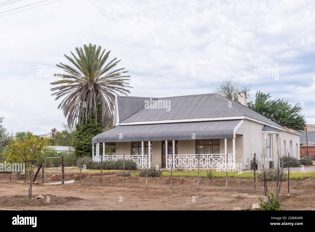 WILLOWMORE, SOUTH AFRICA - APRIL 21, 2021: A street scene, with an old ...