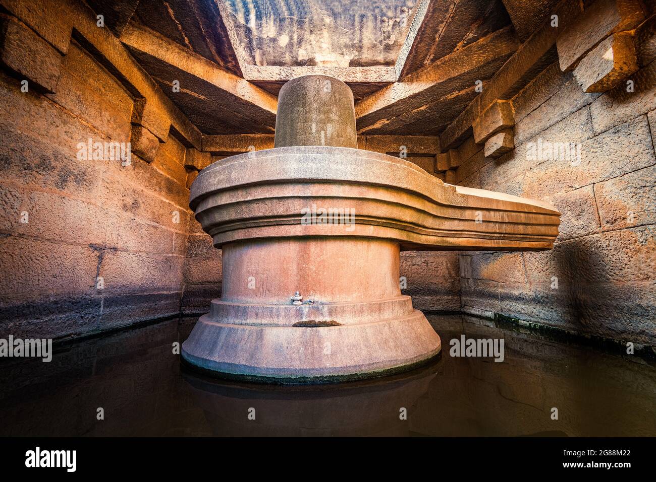 Hampi, Karnataka, India - January 14, 2020 : Shrine for Shiva. The ...
