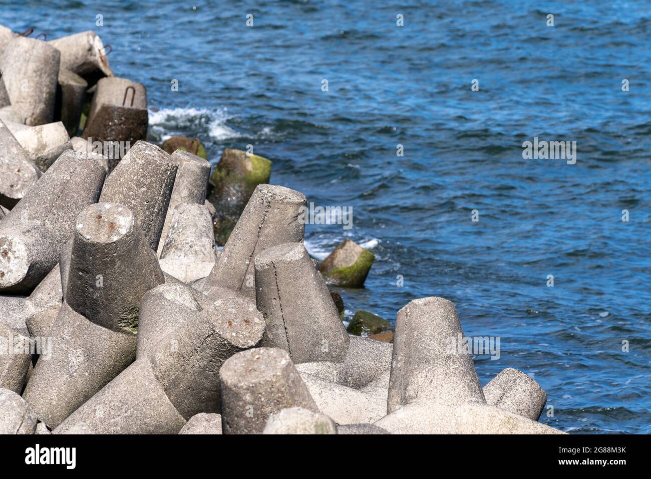 Concrete structure wave barrier hi-res stock photography and images - Alamy