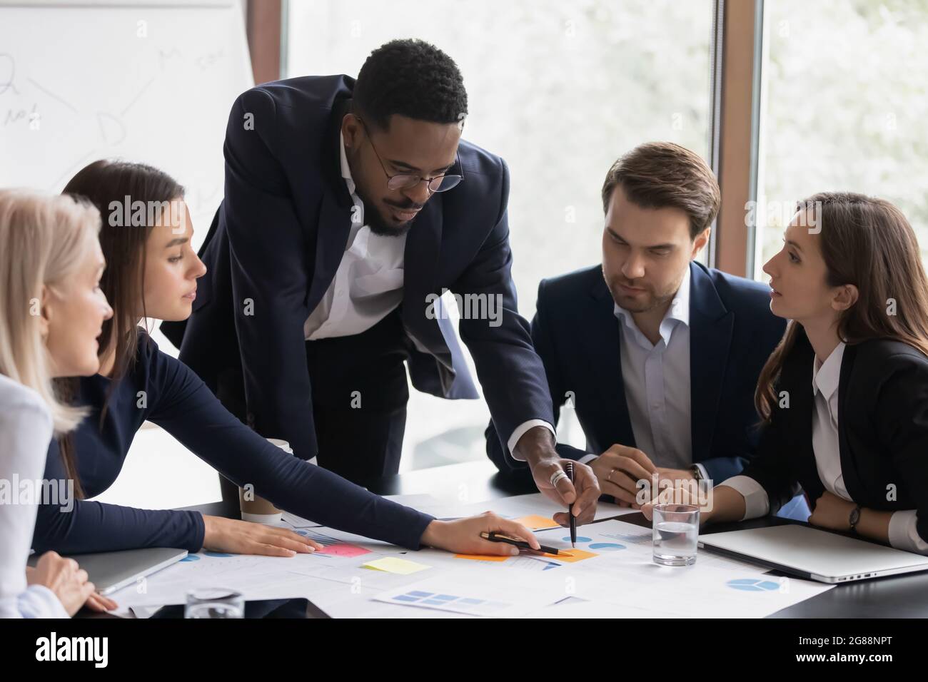 Focused business project leader hi-res stock photography and images - Alamy
