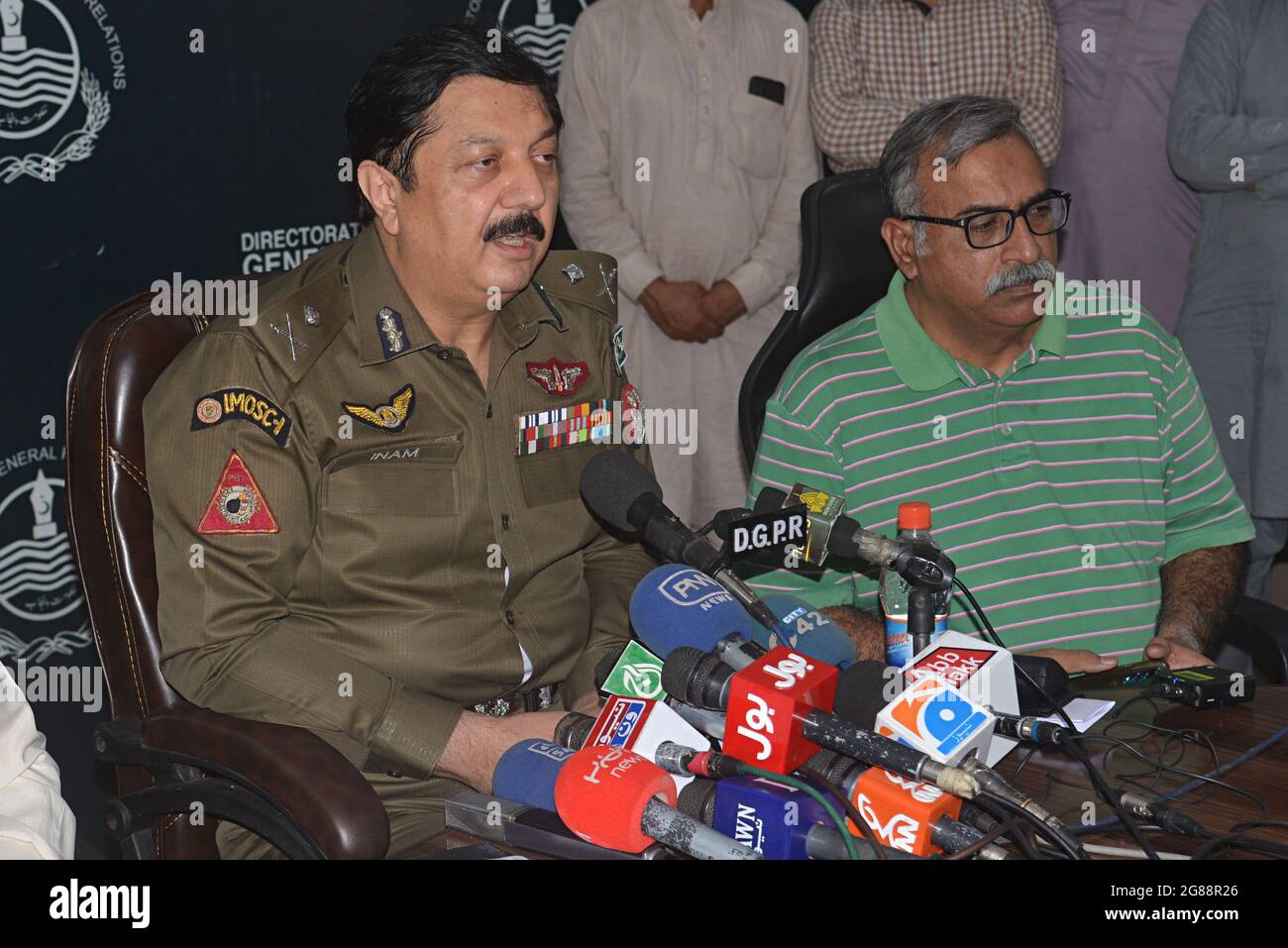 Pakistani Inspector General Police Inam Ghani Addressing Important