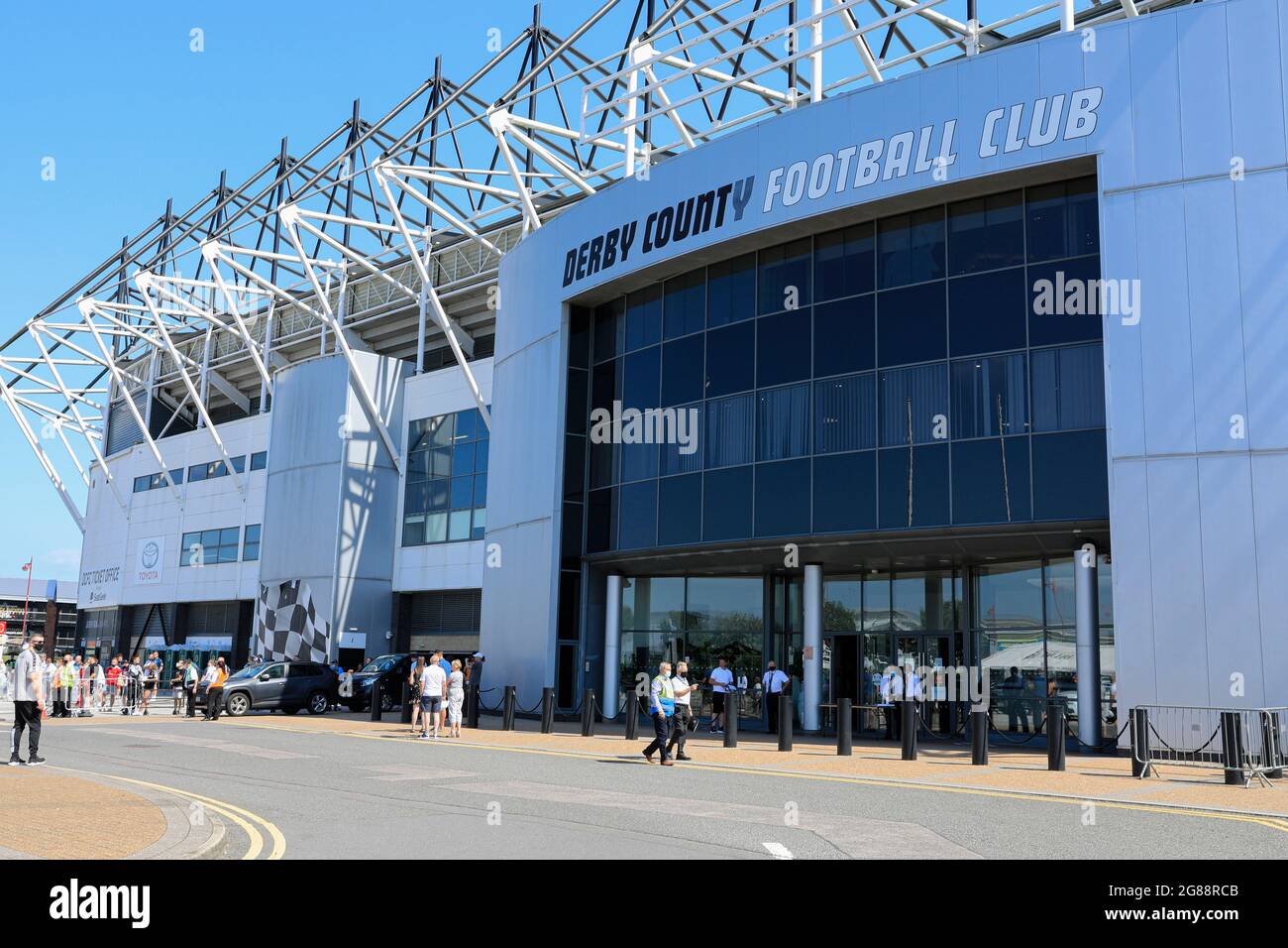 Pre season friendly pride park hi-res stock photography and images - Alamy
