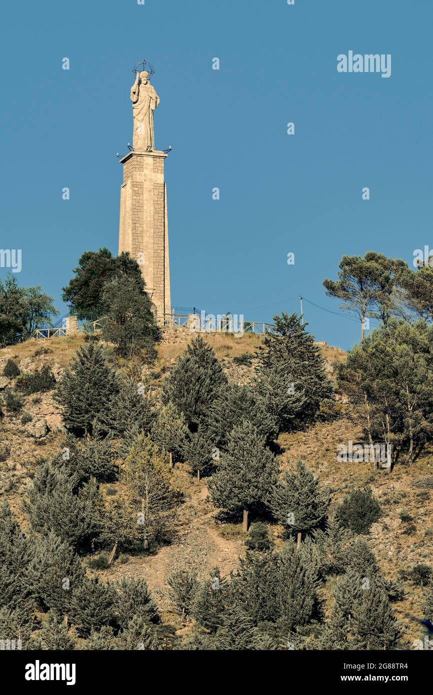 Monument to the sacred heart of jesus hi-res stock photography and images - Alamy