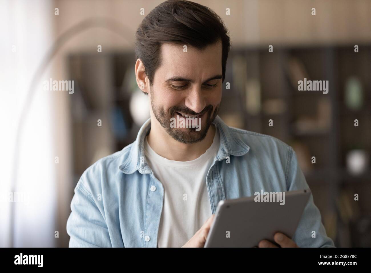 Using touchpad hi-res stock photography and images - Alamy